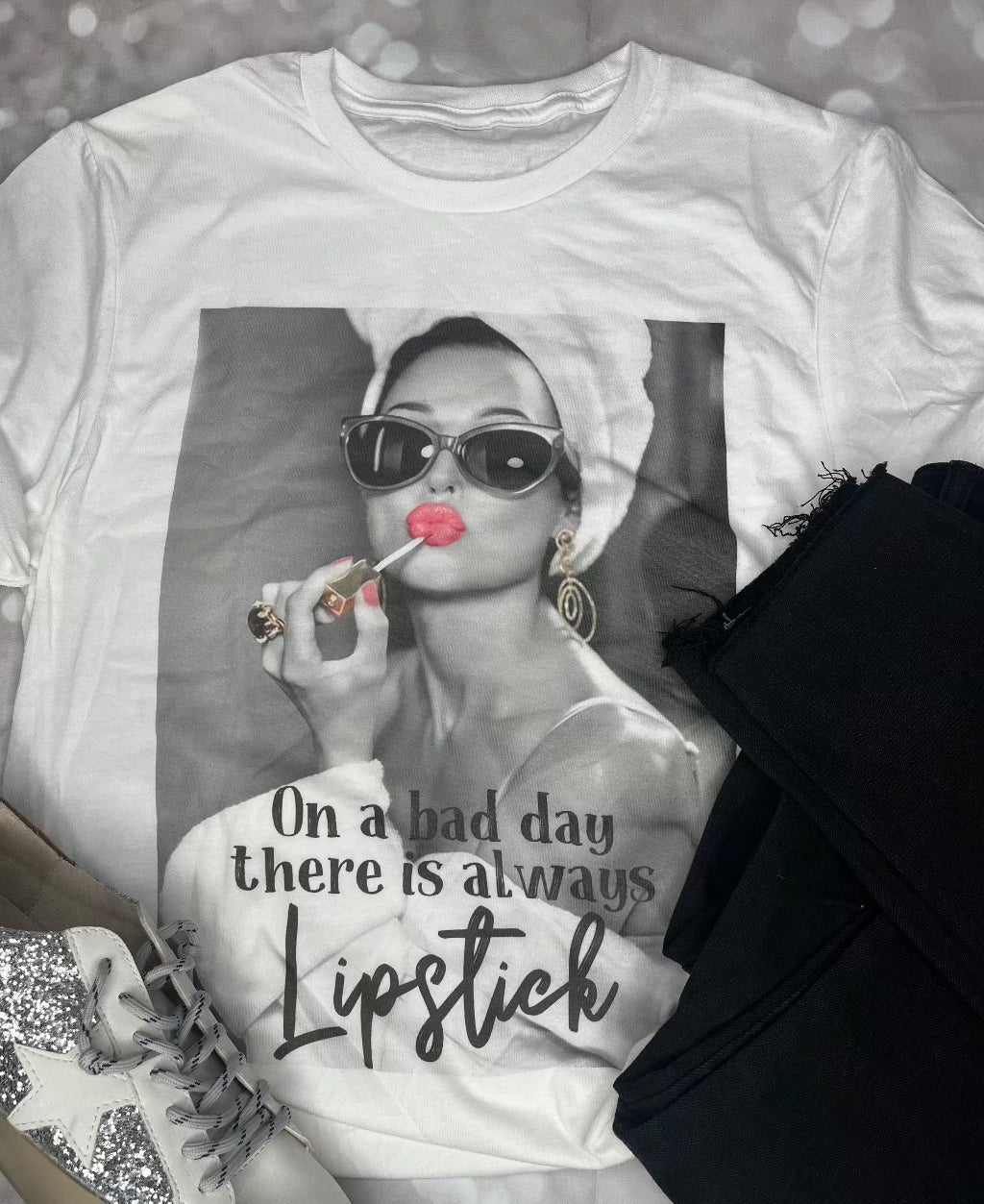 Lipstick Tee | Boujie & Co. Boutique